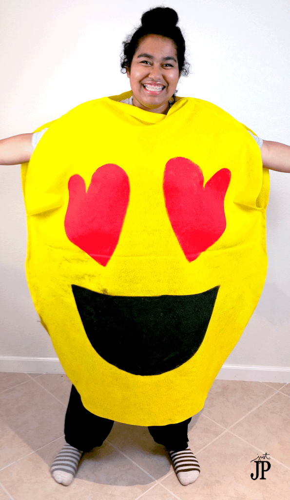 Smiley Heart Emoji Costume - Kunin Felt