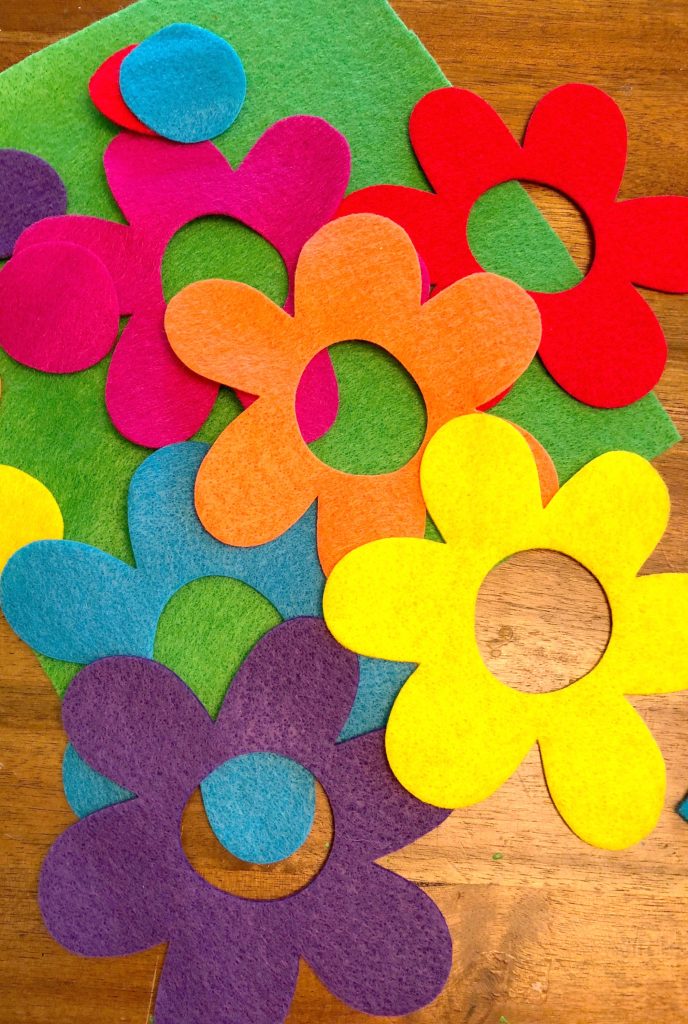Flower Pins for Mother Daughter Teas - Kunin Felt