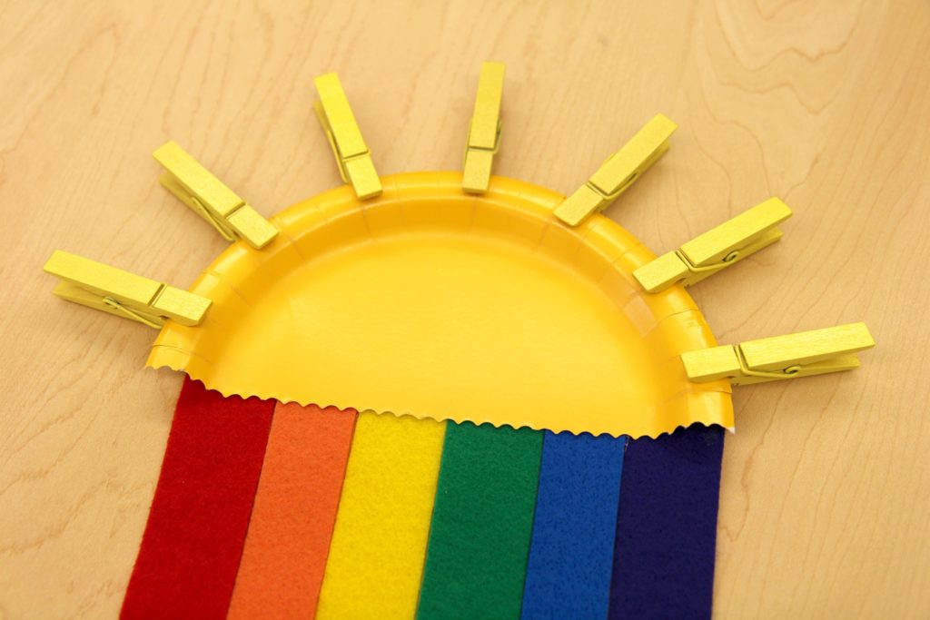 DIY Spring Sunshine Craft - Kunin Felt